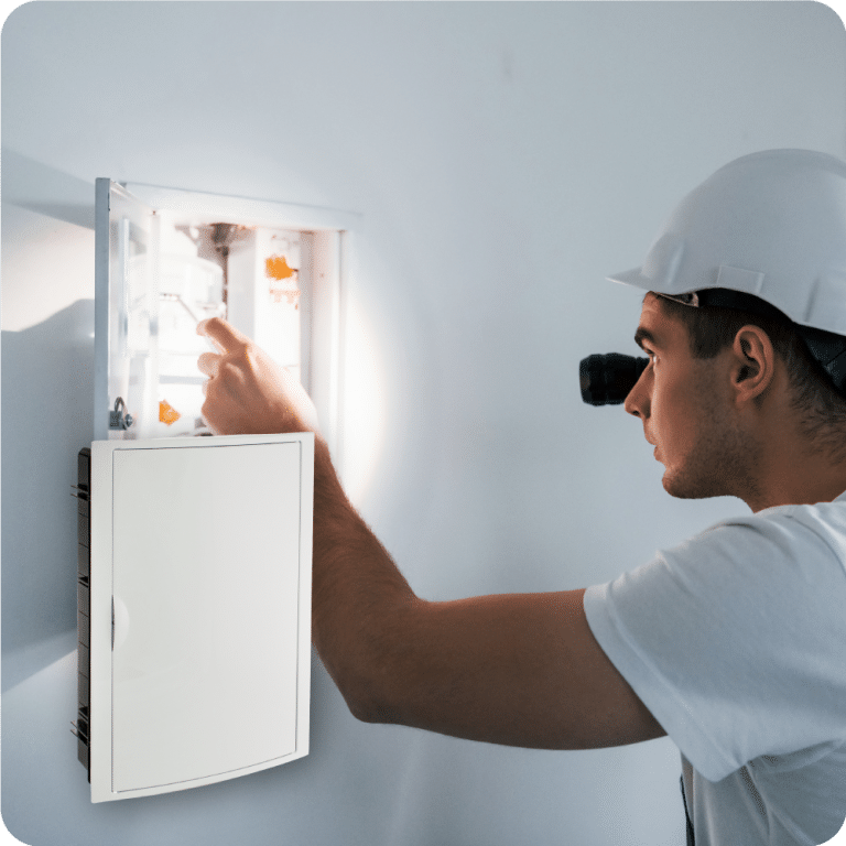 Distribuidor oficial de Productos Solera | Electro Enchufe